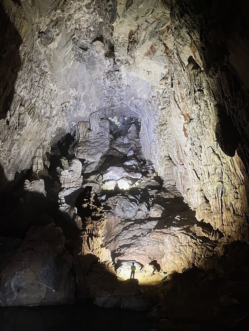 Four days in the world's largest cave - Ve Viet Travel